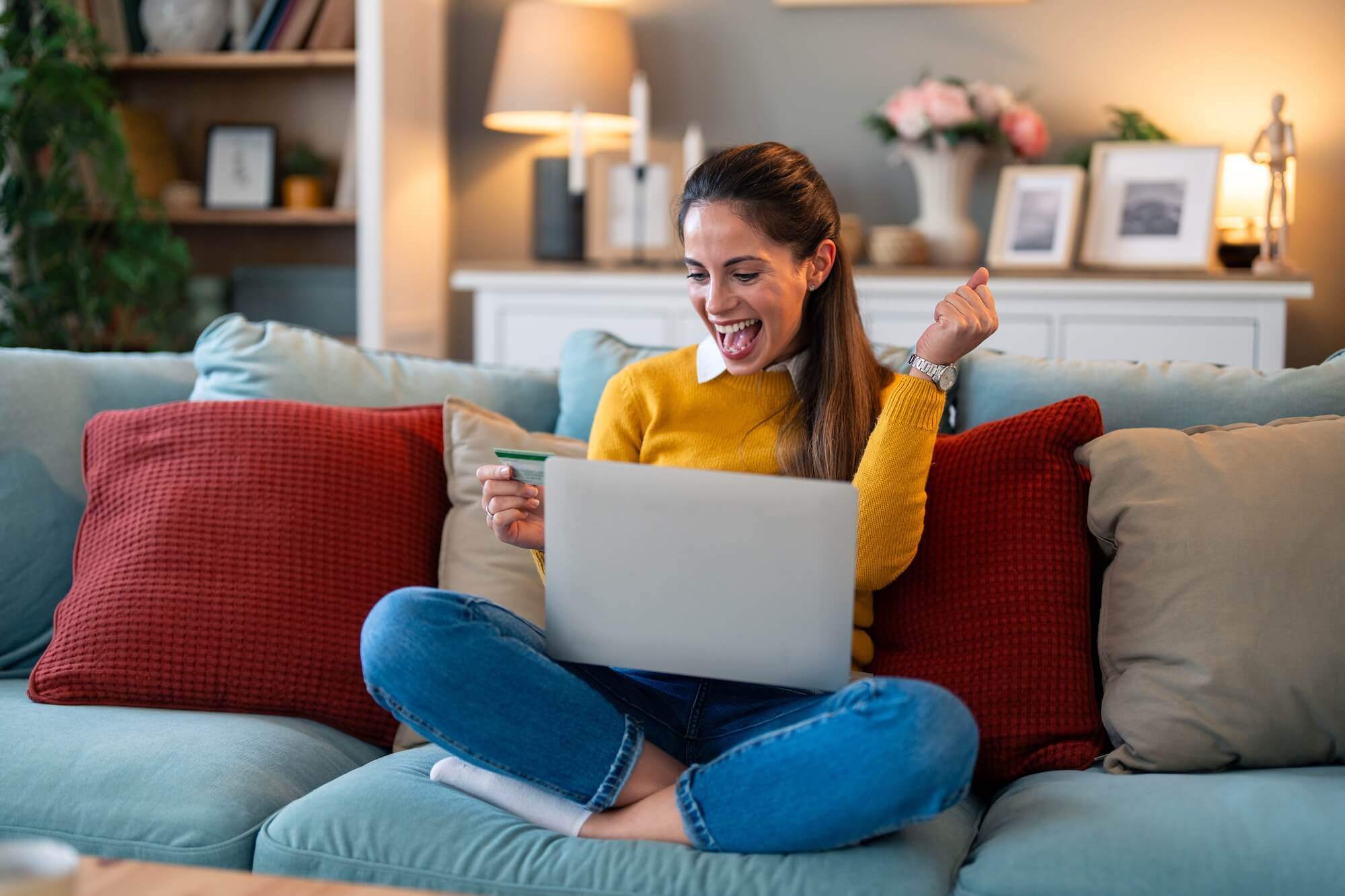 How Financial Incentives Transform Loyalty Programs